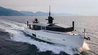 26m Arcadia motor yacht Motek sold